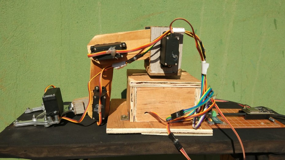 Je vais vous aider et vous accompagner dans votre projet électronique ...
