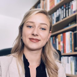 Julie Godin's Instagram, Twitter & Facebook on IDCrawl